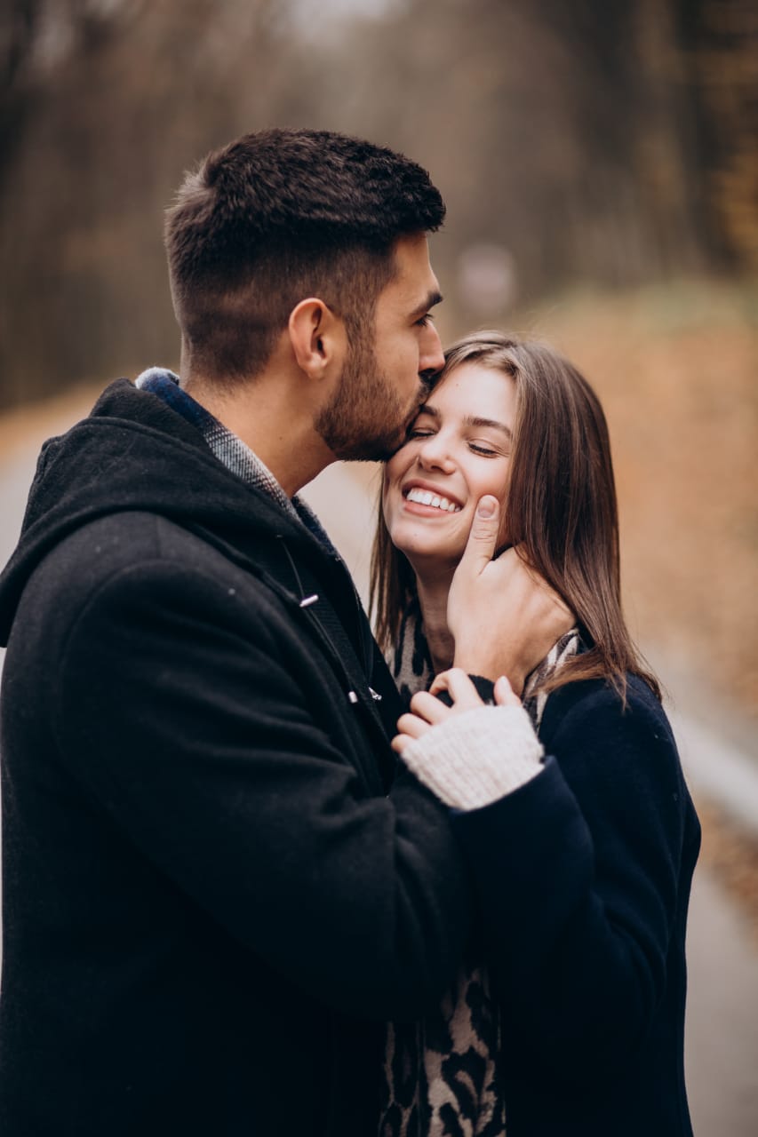 How to Be More Masculine in a Relationship: 21 Tips for Men